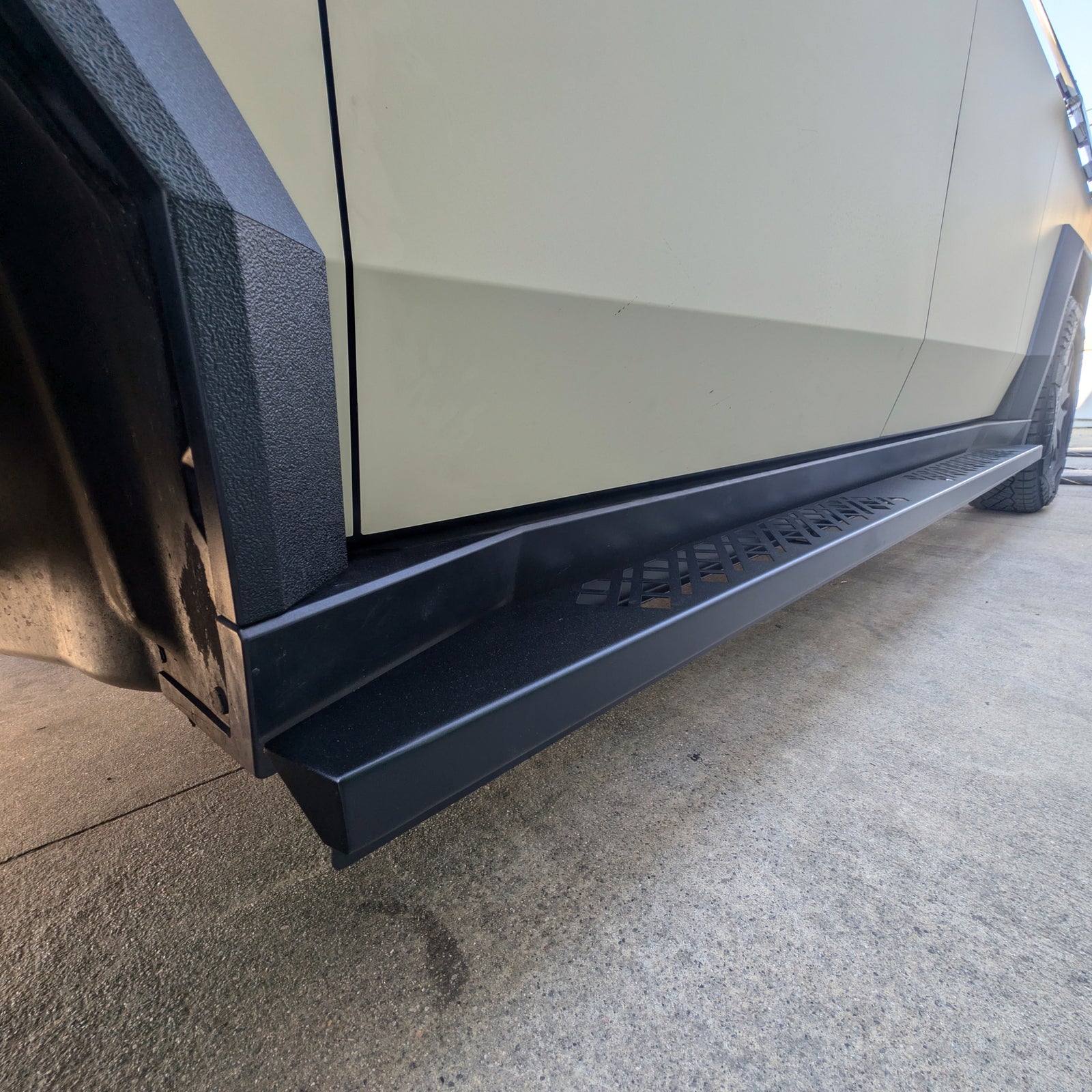 Tesla Cybertruck Running Boards | Heavy-Duty Side Steps for Easy Access